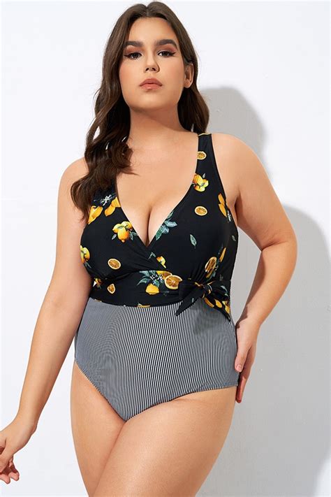 Lemon Stripes Print Front Lining One Piece Swimsuit Meet Curve Meet