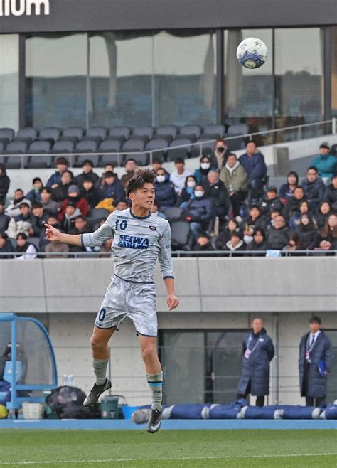 【高校サッカー】聖和学園 布施が“汚名返上”vヘッド「取り返せて良かった」 2026年1月1日掲載 ライブドアニュース