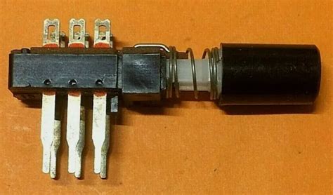 DPDT PUSH BUTTON Latching PCB Signal Switch Dual Terminals TOKO Schadow PicClick UK