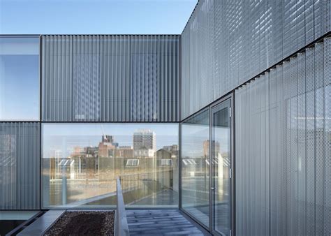 Duggan Morris Contrasts Mesh With Brickwork At Shoreditch Office Block