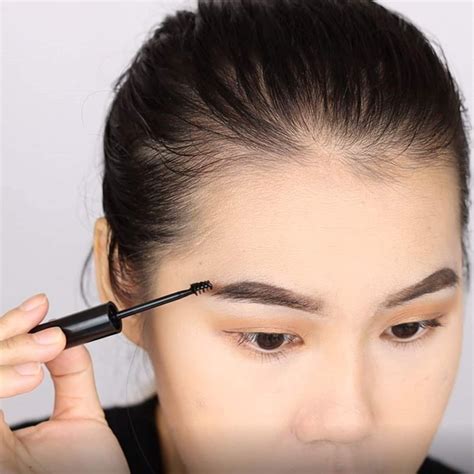 Perfecting Your Look A Comprehensive Guide On How To Apply Eyebrow Powder