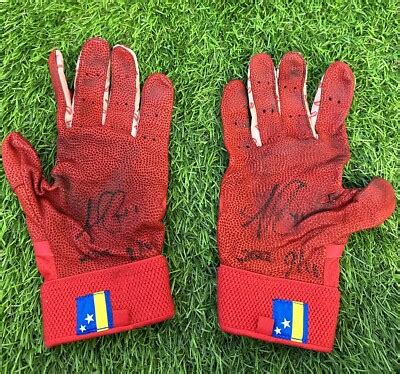 Ozzie Albies Atlanta Braves Game Used Batting Gloves 2022 Signed Loa Ebay