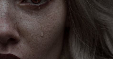 반 얼굴 불행한 사람 속상한 수직 쐈어 슬픈 여성 우는 찢다 피부에 관한 무료 스톡 사진