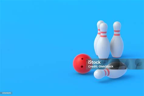 파란색 배경에 빨간색 볼링 공과 흰색 핀 활동적인 스포츠 취미와 레저 경쟁과 챔피언십 공간을 복사합니다 3d 렌더링 개념에 대한 스톡 사진 및 기타 이미지 Istock