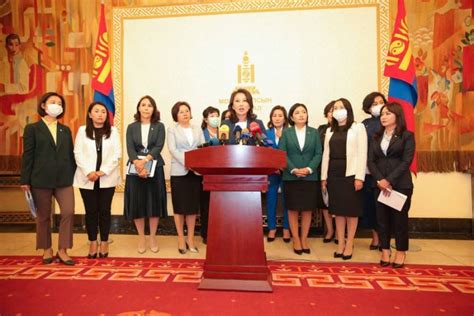 ЭМДС УИХ дахь эмэгтэй гишүүдийн бүлэг 20 сая төгрөгийн санхүүжилт авчээ