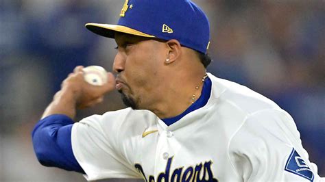 Dodgers News Everyone Has An Opinion On Edwin Diazs Brimless Hat