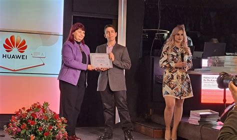 „Хуауей“ отличи русенски студенти Tvn Bg