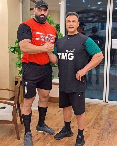 عکس محراب فاطمی کنار جدیدترین قهرمان مردان آهنین