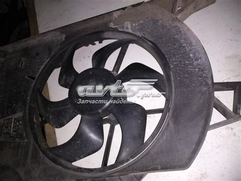 8200025635 Renault (RVI) диффузор вентилятора рад 1.9dci rn