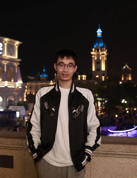 About Me Zhou Zhang