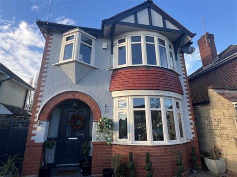 Cream Window Frames The Trendy Alternative To Classic White Goliath