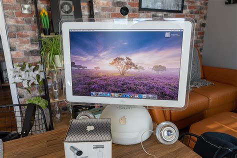 Got My Old Imac G4 20inch Out Of Storage That Display Still Looks