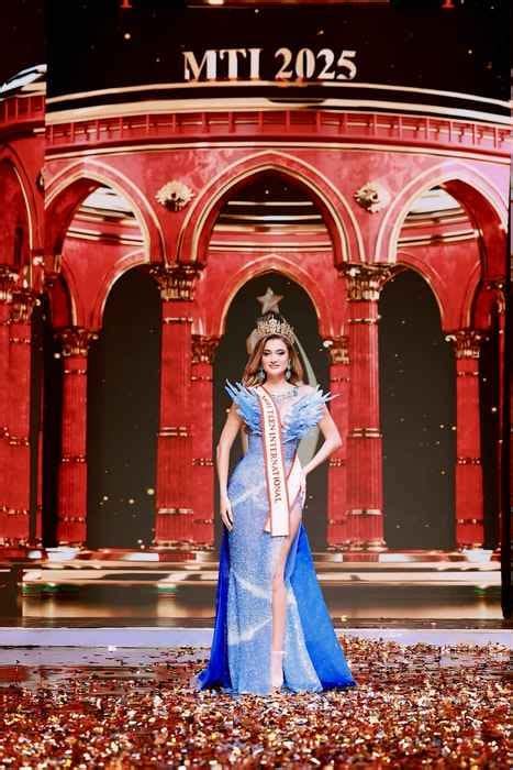 Jaipur Spains Lorena Ruiz Crowned Miss Teen International 2025 India