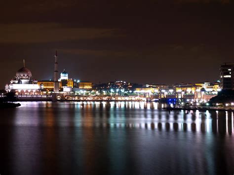 New Construction ნიუ კონსტრაქშენი გასული 20 წლის მანძილზე მშენებლობის სისწრაფე დღითი დღე