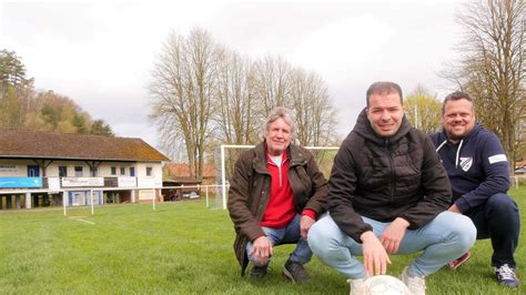 Safi Eddine Adjout Aus Algerien Trainiert C Jugend In Beiseförth