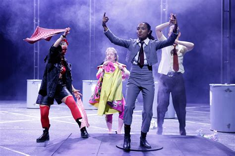 Het Zuidelijk Toneel Not Quichot Leidse Schouwburg Stadsgehoorzaal