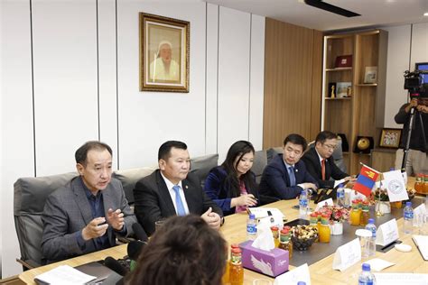 УИХ ын дарга Д Амарбаясгалан Хууль зүйн байнгын хорооны гишүүд Шүүхийн сахилгын хорооны