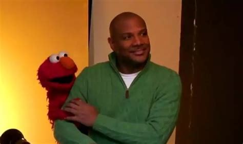 Elmo Film Elmo Saves Christmas Film Tv Tropes