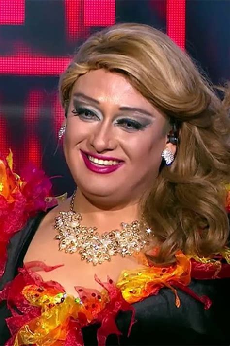 La Yoyi Biografía Mejores Películas Series Imágenes Y Noticias La Vanguardia