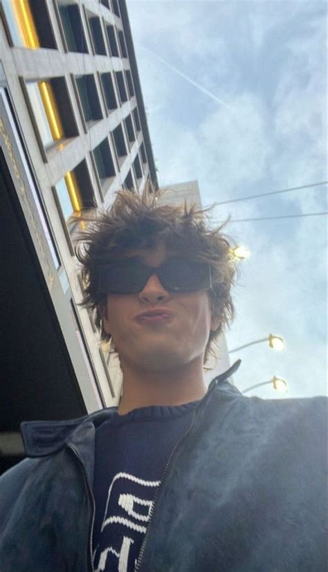 Grayson Hawthorne Artofit