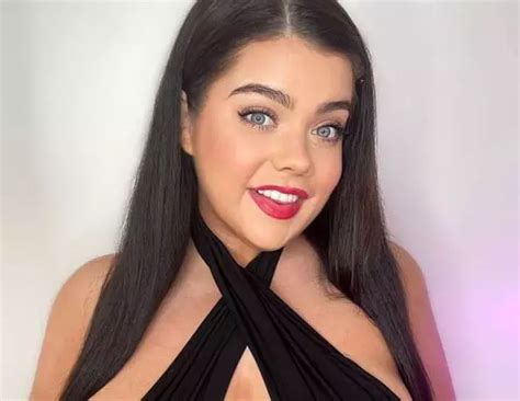 Woman With One Breast Larger Than The Other Says She Wont Be Having