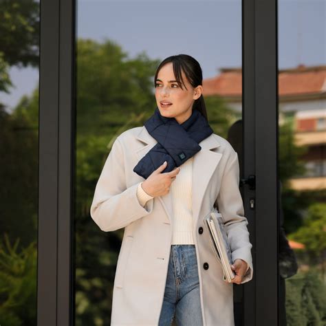 Sciarpa Riscaldante Elettrica Blu Cordless E Ricaricabile Imetec