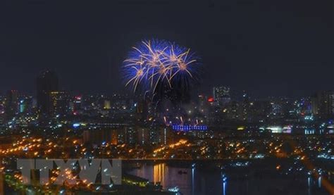 2023岘港国际烟花节：澳大利亚队和意大利队围绕“征服梦想”主题展开角逐 越南人民报网