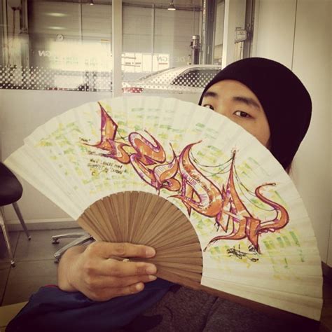Leodav Korean Fan Art 한국의 부채에 그래피티 커스텀 Graffiti