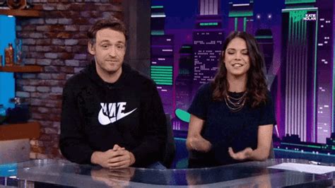 Katie Nolan Dan Soder  Katie Nolan Dan Soder Wave 探索與分享 