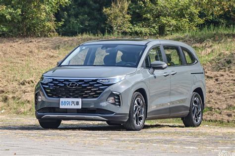 Hyundai Custin GLT B VIP汽車圖 汽車圖片 新車