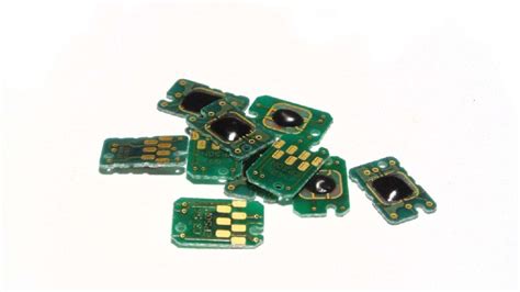 Smart Microchip Can Power Sensors For Internet Of Things