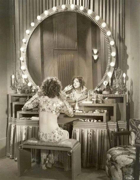 25 Glamorous Makeup Photos Of Young Beauties In The 1920s Artofit