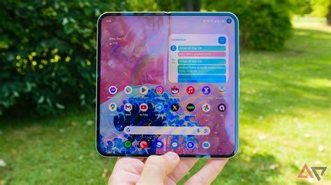Does The Google Pixel Pro Fold Have Uwb