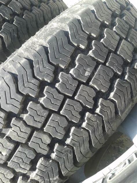 Продам отличные АТ грязевые колеса Kumho Road Venture KL78 205/75/R15 ...