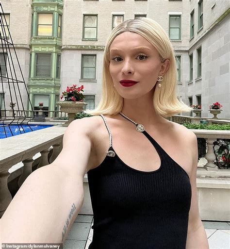 EXCLUSIVE Swimmer Riley Gaines Reveals Her Trans Competitor Lia Thomas
