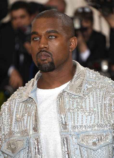Kanye West Aretha Franklin Dolly Parton And More Light Up Concert