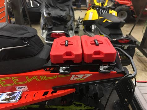 Gas and Luggage Combo Options for Ski Doo LINQ System General Discussion QuébecRider com