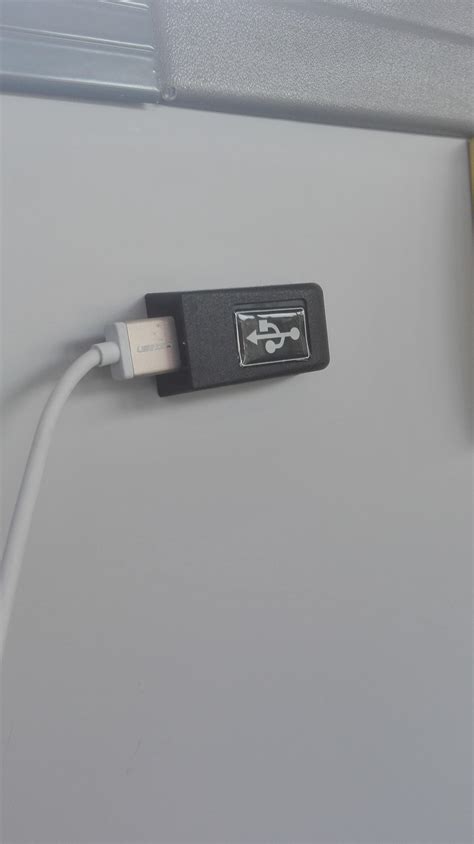 USB Port On The Bus Bad Photo Sorry R Dunedin