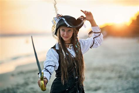 Ahoy Ten Words For Talking Like A Pirate Merriam Webster
