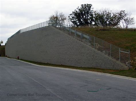 Segmental Retaining Wall Srw Menggunakan Mse Wall System
