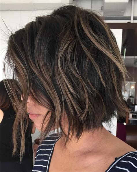 Les 44 Coiffures Courtes Dégradées Tendance Pour Lété 2020 Coiffures Mode Et Beauté Zenidees
