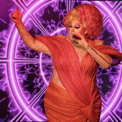 Mama Tits Shines In Guts And Glitter At The Palm Out And About Puerto