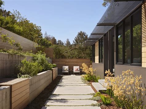 Menlo Park Garden Of Contrast Shades Of Green Landscape Architecture