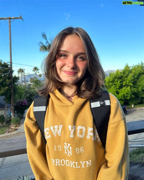 Actress Shiloh Verrico Hd Instagram Photos And Wallpapers September