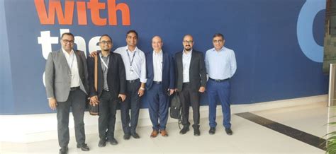 Insuranceinnovation Futuregrowth Oneteamonedream Rajeev Batra