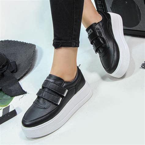 پوشاکس کفش اسپرت زنانه مدل تامی چسبی راحتی رنگ مشکی طرح چرم کد 15560 پوشاکس