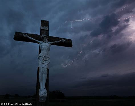America Hit By Deadly Tornados As Worst Storm Outbreak In Years Cuts Through South Page