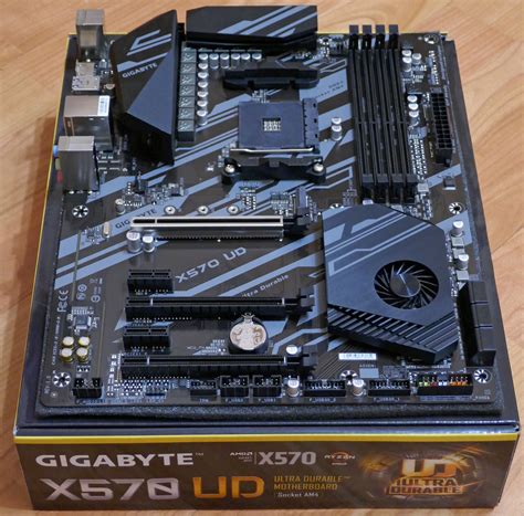 Материнская плата GIGABYTE X570 UD (AM4, ATX) — купить по низкой цене в ...