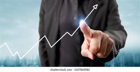 재무지표 및 회계시장경제분석도의 손터치그래프 스톡 사진 2107843982 Shutterstock