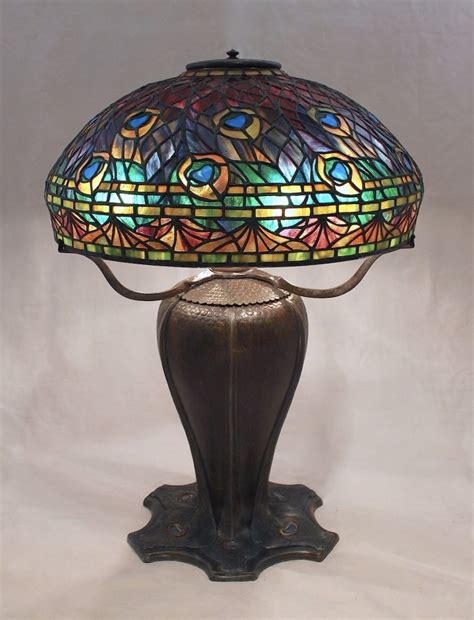 18 Peacock Lamp
